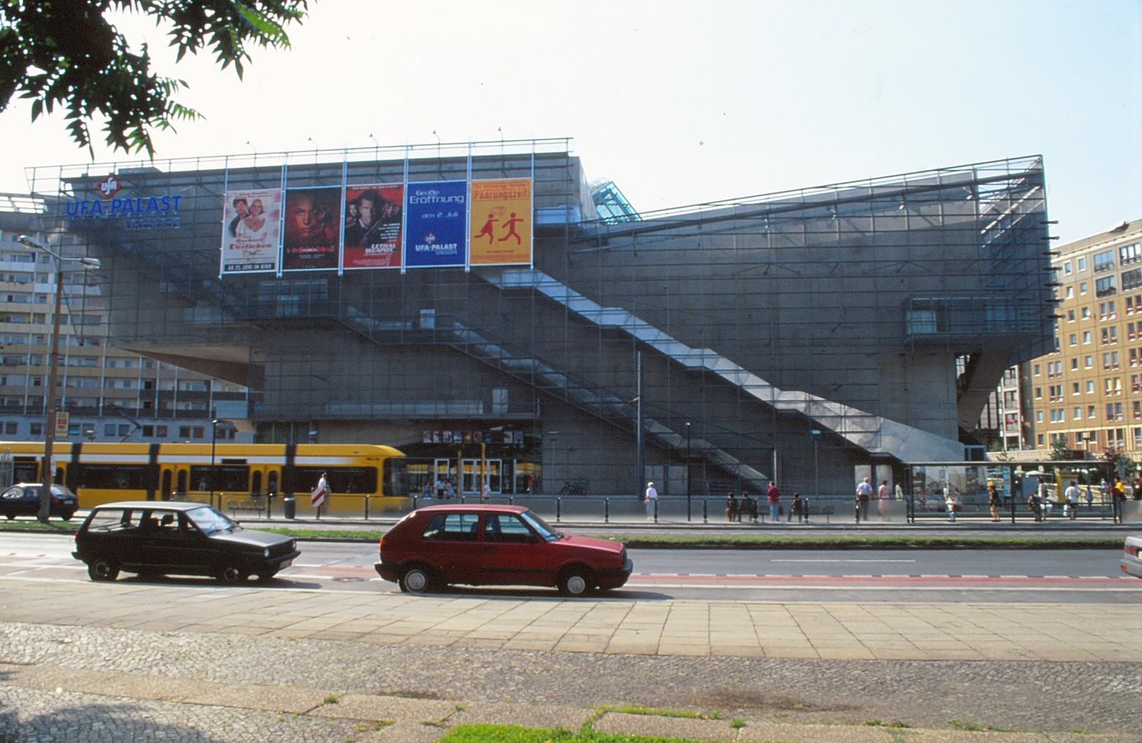 UFA Cinema Centre by Coop Himmelb(l)au 10_Stephen Varady Photo ...