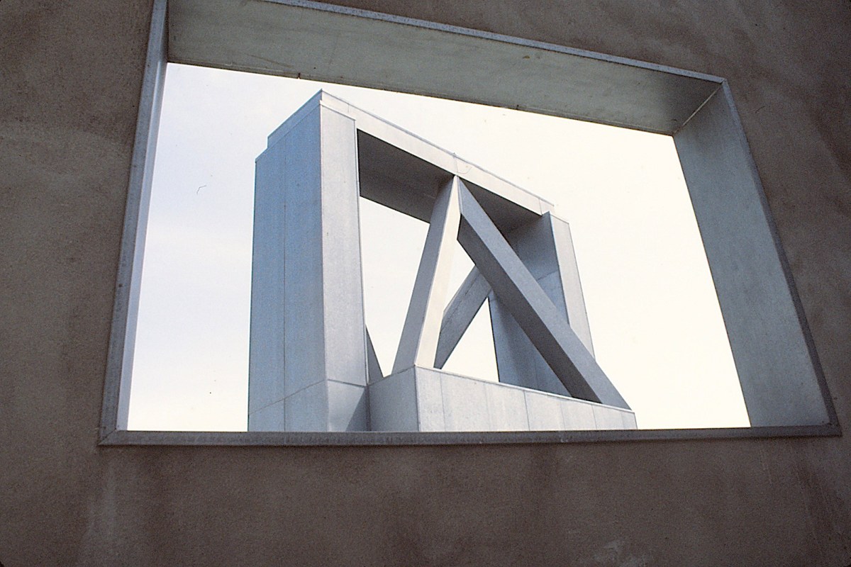 Los Angeles: Edgemar (USA) – STEPHENVARADY_ARCHITRAVELLER