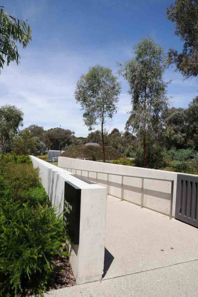 Canberra: ‘Within without’ (Australia) – STEPHENVARADY_ARCHITRAVELLER